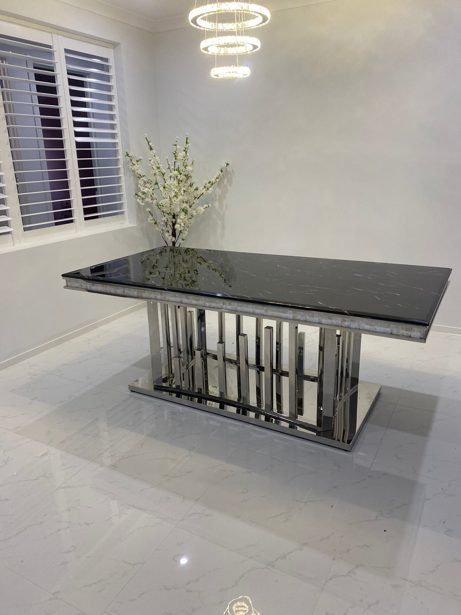 Finn Dining Table – Nest Furniture Decor